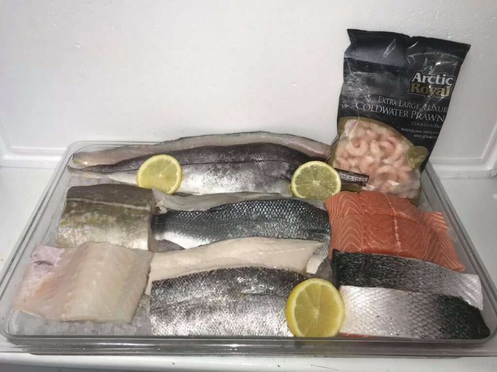 Peets Family Fish Box (Free Local Delivery) – Peets Plaice
